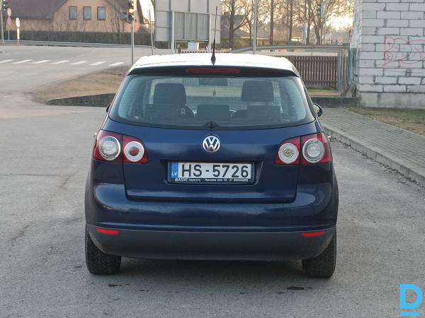 Blue Volkswagen Golf Plus 2005 in Ogre, with an engine capacity of 1.90 L and mileage of 390 thousand km for 1650 €, photo 7 on AUTOMOTO.COM.LV
