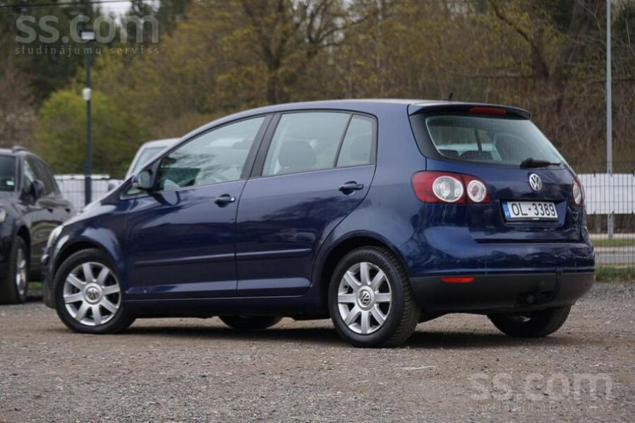 Zils Volkswagen Golf Plus 2005 Rīga, ar dzinēja tilpumu 2.00 L un nobraukumu 292 tūkst. km par 2990 €, foto 4 vietnē AUTOMOTO.COM.LV