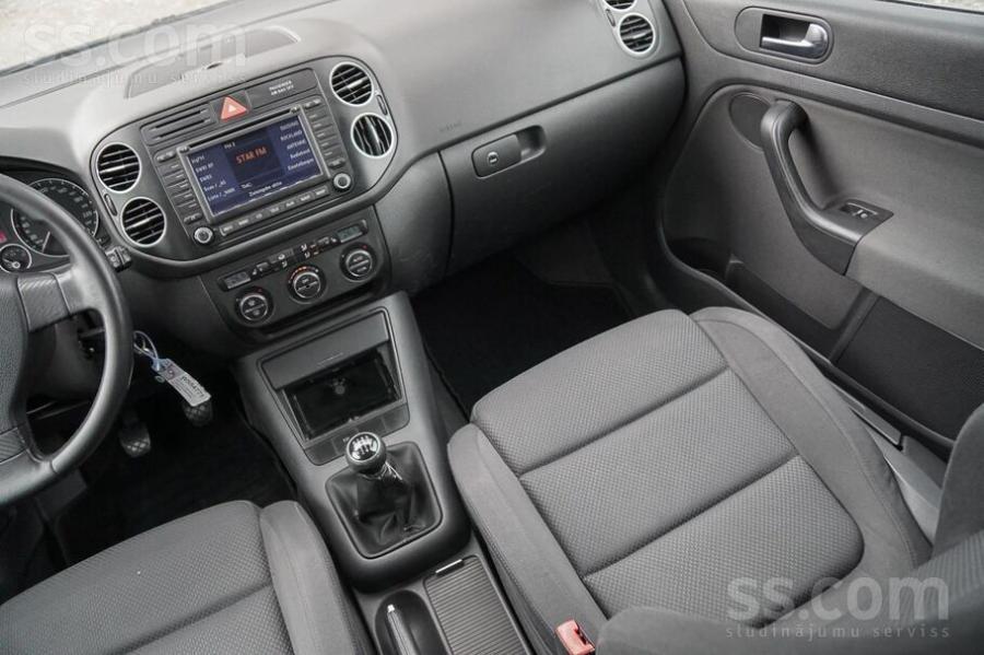 Zils Volkswagen Golf Plus 2005 Rīga, ar dzinēja tilpumu 2.00 L un nobraukumu 292 tūkst. km par 2990 €, foto 10 vietnē AUTOMOTO.COM.LV