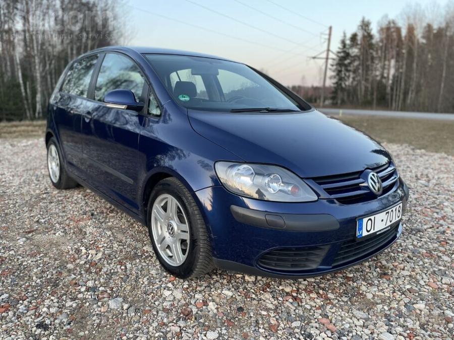 Zils Volkswagen Golf Plus 2005 Cēsis, ar dzinēja tilpumu 1.60 L un nobraukumu 0 tūkst. km par 3450 €, foto 1 vietnē AUTOMOTO.COM.LV