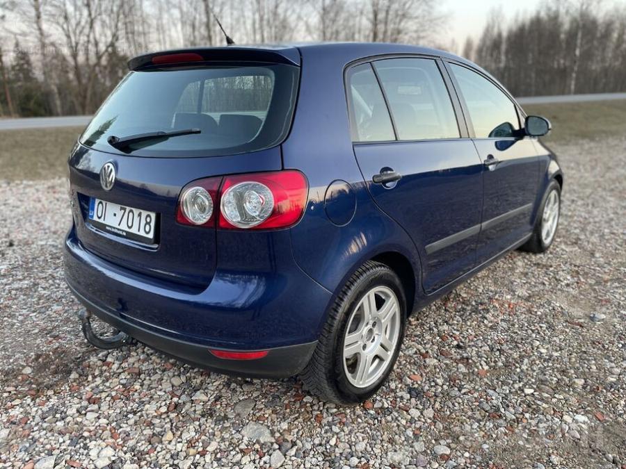 Zils Volkswagen Golf Plus 2005 Cēsis, ar dzinēja tilpumu 1.60 L un nobraukumu 0 tūkst. km par 3450 €, foto 3 vietnē AUTOMOTO.COM.LV