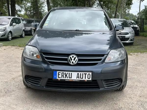 Blue Volkswagen Golf Plus 2005 in Grobiņa, with an engine capacity of 1.40 L and mileage of 235 thousand km for 2500 €, photo 2 on AUTOMOTO.COM.LV
