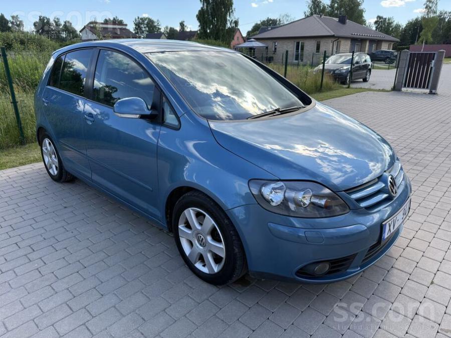 Zils Volkswagen Golf Plus 2005 Jelgava, ar dzinēja tilpumu 2.00 L un nobraukumu 247 tūkst. km par 2990 €, foto 3 vietnē AUTOMOTO.COM.LV