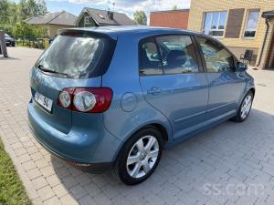 Zils Volkswagen Golf Plus 2005 Jelgava, ar dzinēja tilpumu 2.00 L un nobraukumu 247 tūkst. km par 2990 €, foto 5 vietnē AUTOMOTO.COM.LV