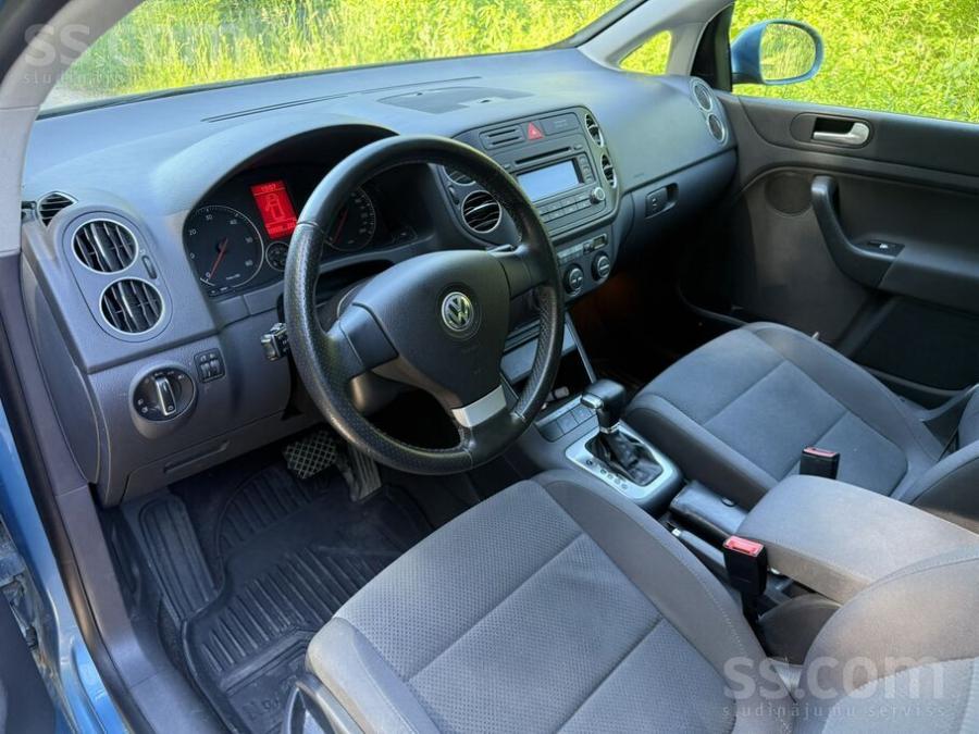Zils Volkswagen Golf Plus 2005 Jelgava, ar dzinēja tilpumu 2.00 L un nobraukumu 247 tūkst. km par 2990 €, foto 14 vietnē AUTOMOTO.COM.LV