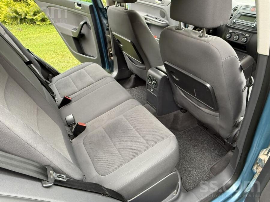 Zils Volkswagen Golf Plus 2005 Jelgava, ar dzinēja tilpumu 2.00 L un nobraukumu 247 tūkst. km par 2990 €, foto 16 vietnē AUTOMOTO.COM.LV
