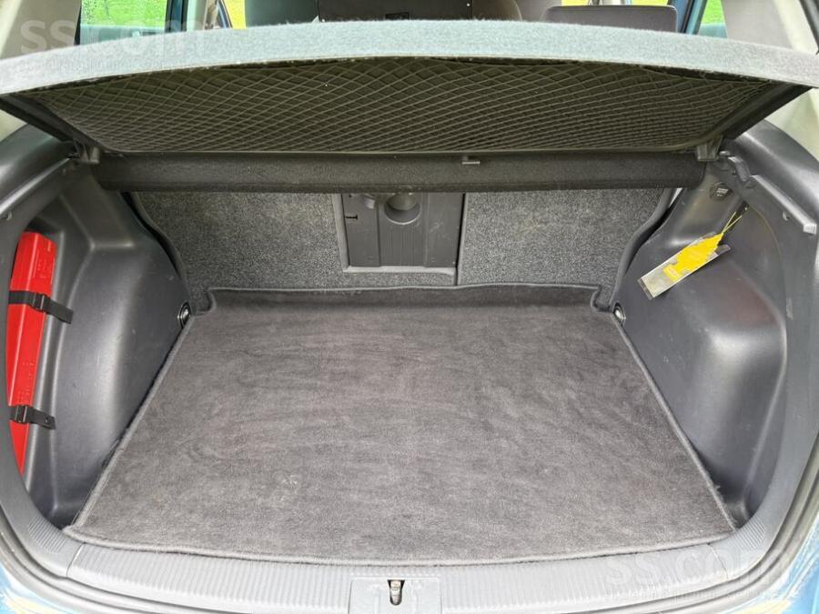 Zils Volkswagen Golf Plus 2005 Jelgava, ar dzinēja tilpumu 2.00 L un nobraukumu 247 tūkst. km par 2990 €, foto 20 vietnē AUTOMOTO.COM.LV