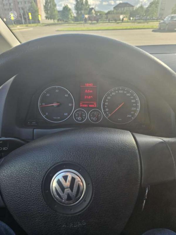 Zils Volkswagen Golf Plus 2005 Radviliškis, ar dzinēja tilpumu 1.90 L un nobraukumu 320 tūkst. km par 1750 €, foto 8 vietnē AUTOMOTO.COM.LV