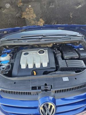 Blue Volkswagen Golf Plus 2005 in Radviliskis, with an engine capacity of 1.90 L and mileage of 320 thousand km for 1750 €, photo 11 on AUTOMOTO.COM.LV