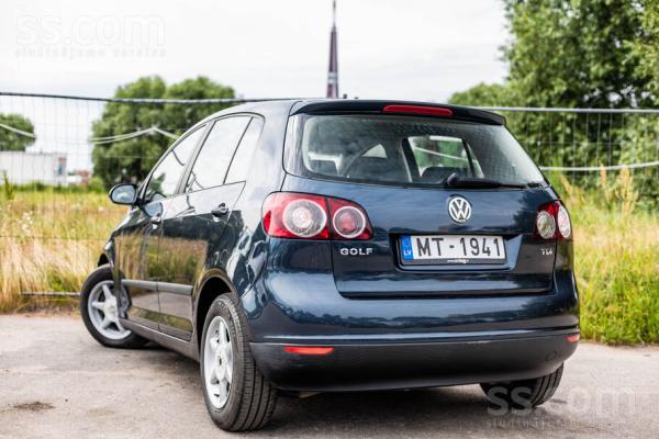 Zils Volkswagen Golf Plus 2005 Rīga, ar dzinēja tilpumu 1.90 L un nobraukumu 322 tūkst. km par 2790 €, foto 6 vietnē AUTOMOTO.COM.LV