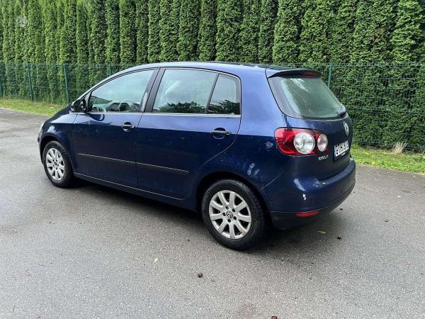Blue Volkswagen Golf Plus 2005 in Klaipeda, with an engine capacity of 1.90 L and mileage of 234 thousand km for 1250 €, photo 2 on AUTOMOTO.COM.LV