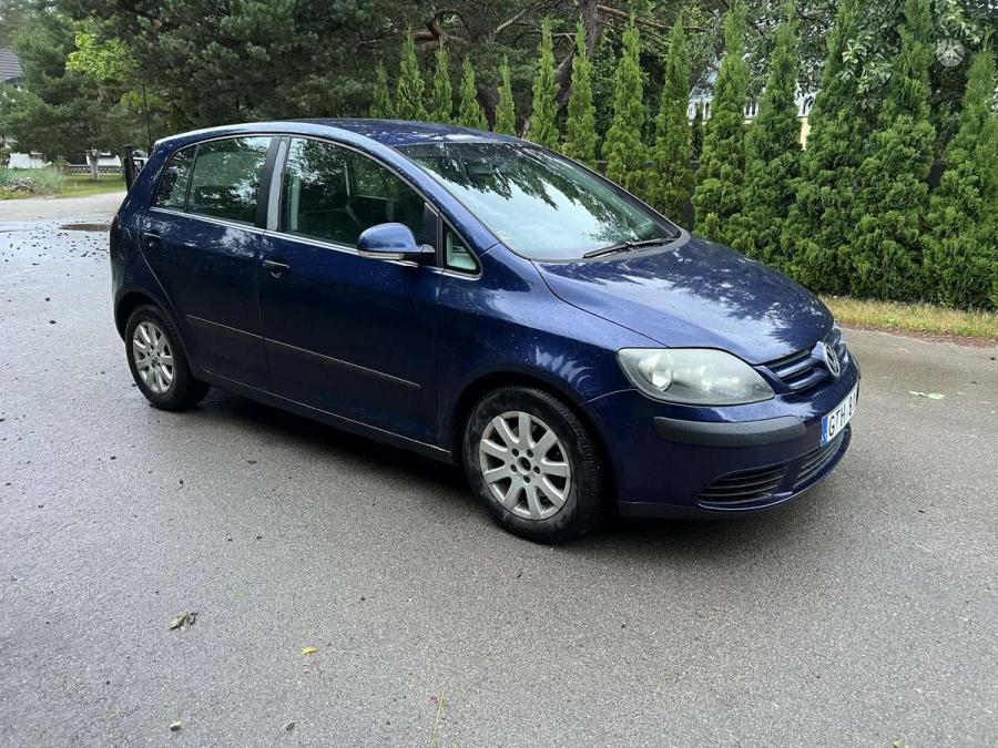 Zils Volkswagen Golf Plus 2005 Klaipėda, ar dzinēja tilpumu 1.90 L un nobraukumu 234 tūkst. km par 1250 €, foto 5 vietnē AUTOMOTO.COM.LV