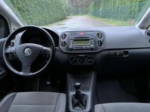 Zils Volkswagen Golf Plus 2005 Klaipėda, ar dzinēja tilpumu 1.90 L un nobraukumu 234 tūkst. km par 1250 €, foto 14 vietnē AUTOMOTO.COM.LV