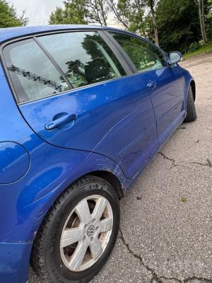 Zils Volkswagen Golf Plus 2005 Tukums, ar dzinēja tilpumu 1.60 L un nobraukumu 231 tūkst. km par 1090 €, foto 6 vietnē AUTOMOTO.COM.LV