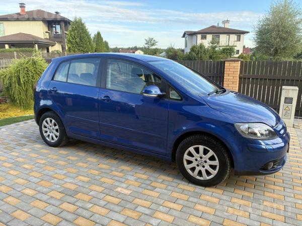 Blue Volkswagen Golf Plus 2005 in Riga, with an engine capacity of 1.90 L and mileage of 0 thousand km for 3950 €, photo 2 on AUTOMOTO.COM.LV