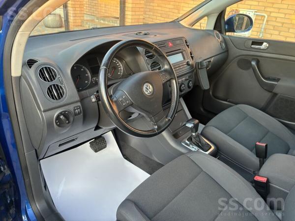 Blue Volkswagen Golf Plus 2005 in Riga, with an engine capacity of 1.90 L and mileage of 0 thousand km for 3950 €, photo 10 on AUTOMOTO.COM.LV
