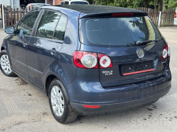Zils Volkswagen Golf Plus 2005 Rīga, ar dzinēja tilpumu 1.60 L un nobraukumu 210 tūkst. km par 3350 €, foto 2 vietnē AUTOMOTO.COM.LV