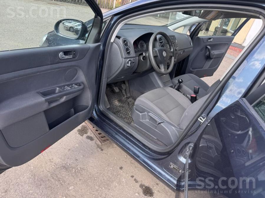 Zils Volkswagen Golf Plus 2005 Rīga, ar dzinēja tilpumu 1.60 L un nobraukumu 210 tūkst. km par 3350 €, foto 20 vietnē AUTOMOTO.COM.LV