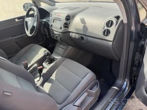Zils Volkswagen Golf Plus 2005 Rīga, ar dzinēja tilpumu 1.60 L un nobraukumu 210 tūkst. km par 3350 €, foto 24 vietnē AUTOMOTO.COM.LV