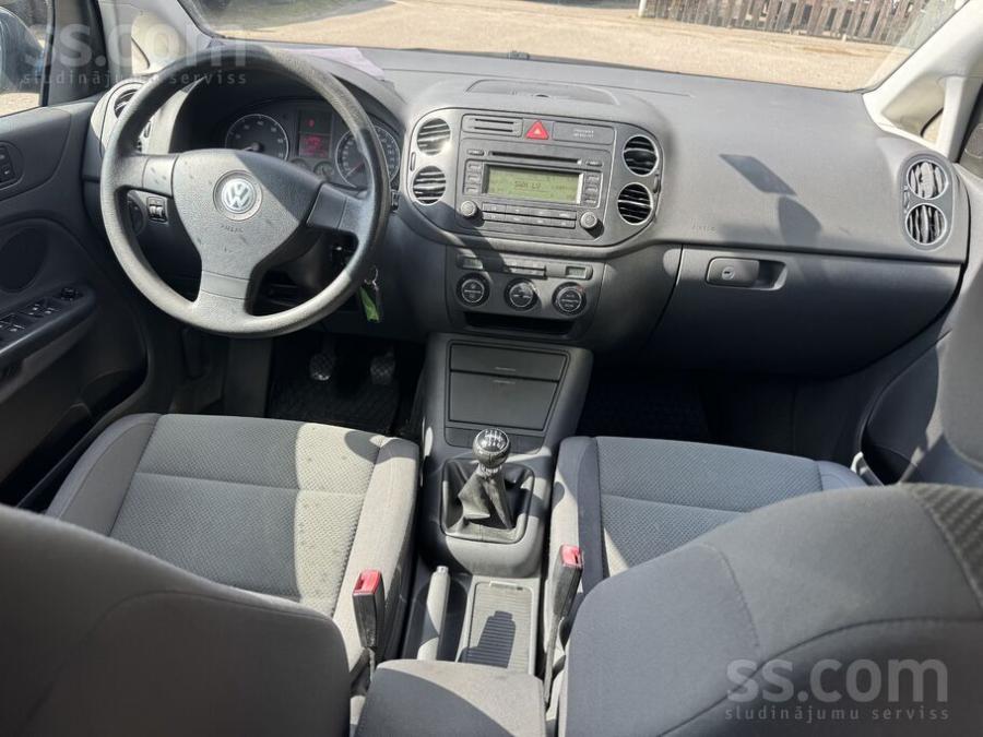 Zils Volkswagen Golf Plus 2005 Rīga, ar dzinēja tilpumu 1.60 L un nobraukumu 210 tūkst. km par 3350 €, foto 28 vietnē AUTOMOTO.COM.LV