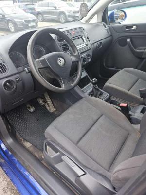 Zils Volkswagen Golf Plus 2005 Viļņa, ar dzinēja tilpumu 1.60 L un nobraukumu 190 tūkst. km par 1350 €, foto 5 vietnē AUTOMOTO.COM.LV