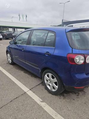 Zils Volkswagen Golf Plus 2005 Viļņa, ar dzinēja tilpumu 1.60 L un nobraukumu 190 tūkst. km par 1350 €, foto 6 vietnē AUTOMOTO.COM.LV