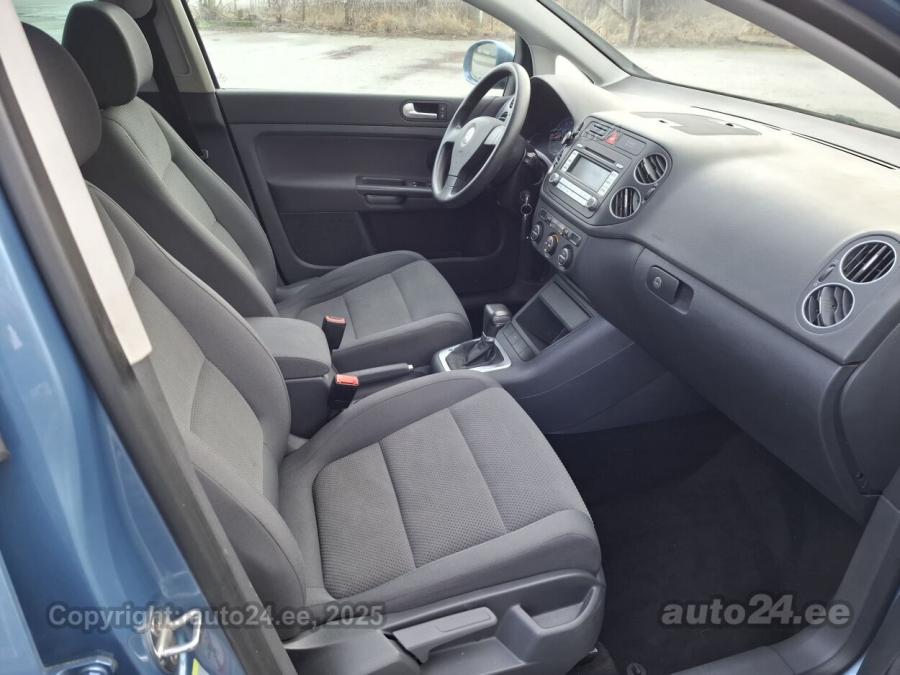 Zils Volkswagen Golf Plus 2006 Tartu, ar dzinēja tilpumu 1.60 L un nobraukumu 168 tūkst. km par 3950 €, foto 9 vietnē AUTOMOTO.COM.LV