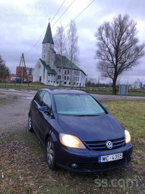 Blue Volkswagen Golf Plus 2006 in Riga, with an engine capacity of 1.90 L and mileage of 0 thousand km for 2295 €, photo 11 on AUTOMOTO.COM.LV