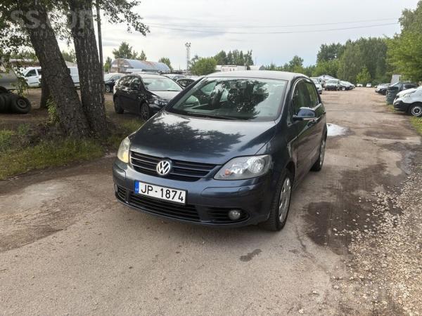 Blue Volkswagen Golf Plus 2006 in Riga, with an engine capacity of 1.90 L and mileage of 0 thousand km for 1950 €, photo 4 on AUTOMOTO.COM.LV