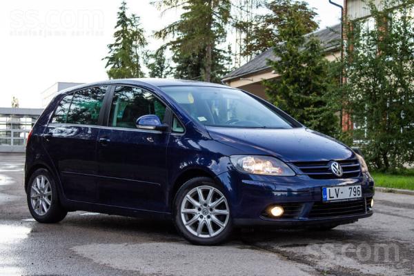 Blue Volkswagen Golf Plus 2006 in Preili, with an engine capacity of 2.00 L and mileage of 329 thousand km for 1850 €, photo 2 on AUTOMOTO.COM.LV