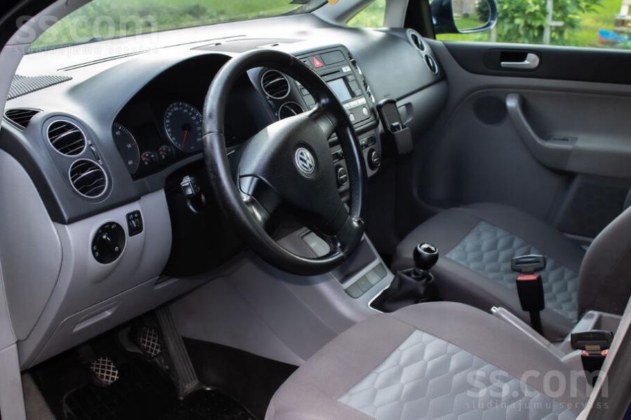 Zils Volkswagen Golf Plus 2006 Preiļi, ar dzinēja tilpumu 2.00 L un nobraukumu 329 tūkst. km par 1850 €, foto 8 vietnē AUTOMOTO.COM.LV