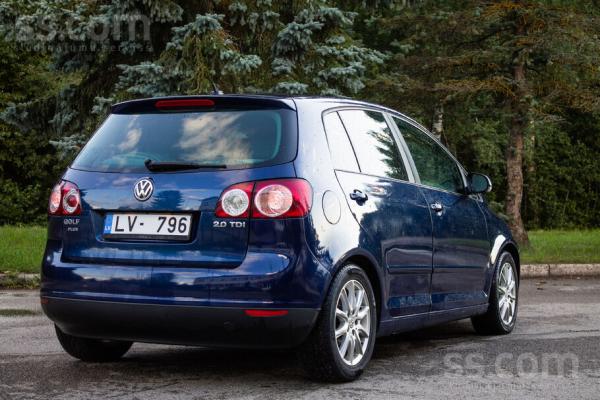 Blue Volkswagen Golf Plus 2006 in Preili, with an engine capacity of 2.00 L and mileage of 329 thousand km for 1850 €, photo 9 on AUTOMOTO.COM.LV