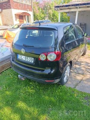 Zils Volkswagen Golf Plus 2006 Rīga, ar dzinēja tilpumu 1.90 L un nobraukumu 272 tūkst. km par 1500 €, foto 5 vietnē AUTOMOTO.COM.LV
