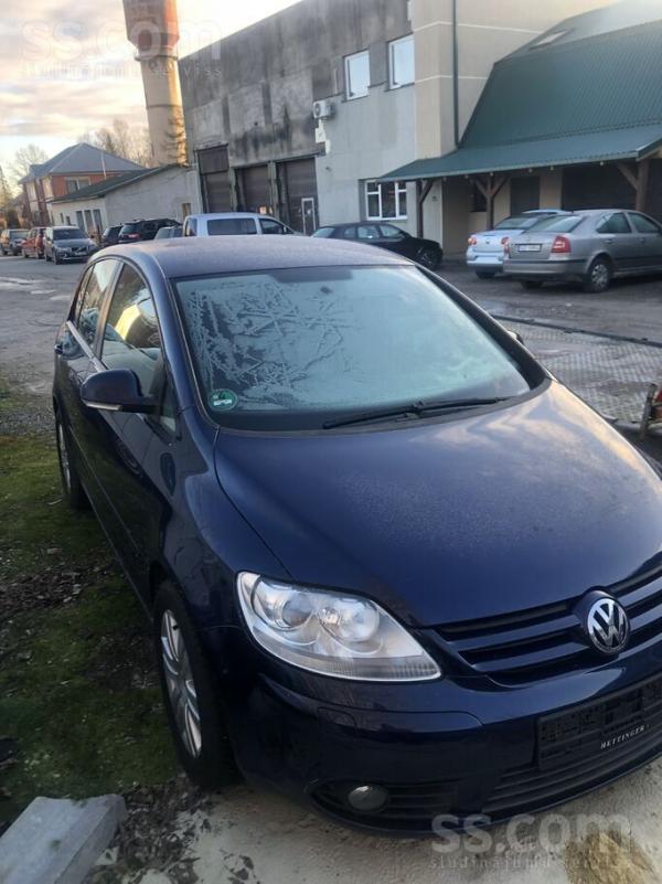 Zils Volkswagen Golf Plus 2006 Limbaži, ar dzinēja tilpumu 2.00 L un nobraukumu 311 tūkst. km par 3777 €, foto 1 vietnē AUTOMOTO.COM.LV