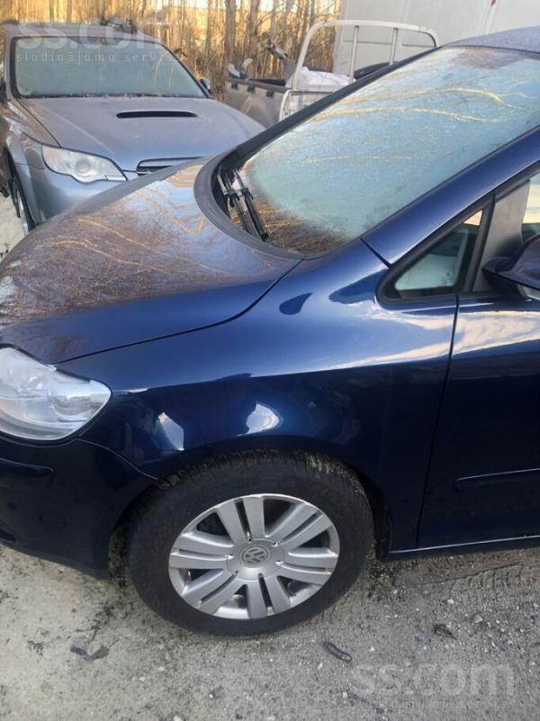 Zils Volkswagen Golf Plus 2006 Limbaži, ar dzinēja tilpumu 2.00 L un nobraukumu 311 tūkst. km par 3777 €, foto 6 vietnē AUTOMOTO.COM.LV