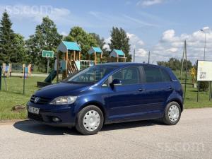 Blue Volkswagen Golf Plus 2006 in Riga, with an engine capacity of 1.60 L and mileage of 176 thousand km for 2750 €, photo 3 on AUTOMOTO.COM.LV