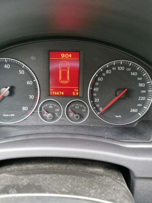 Blue Volkswagen Golf Plus 2006 in Utena, with an engine capacity of 1.60 L and mileage of 177 thousand km for 1750 €, photo 4 on AUTOMOTO.COM.LV