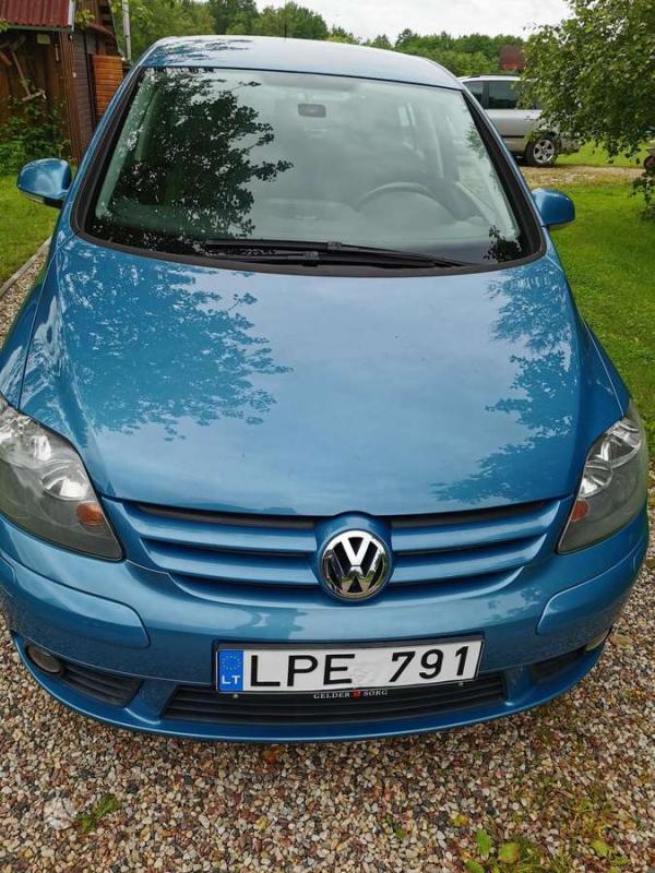 Blue Volkswagen Golf Plus 2006 in Utena, with an engine capacity of 1.60 L and mileage of 177 thousand km for 1750 €, photo 10 on AUTOMOTO.COM.LV