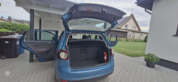 Blue Volkswagen Golf Plus 2006 in Kretinga, with an engine capacity of 1.90 L and mileage of 199 thousand km for 2100 €, photo 7 on AUTOMOTO.COM.LV