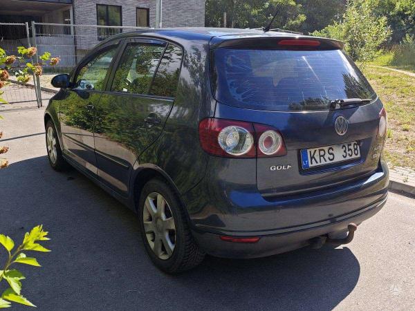 Blue Volkswagen Golf Plus 2006 in Vilnius, with an engine capacity of 1.90 L and mileage of 336 thousand km for 2190 €, photo 4 on AUTOMOTO.COM.LV