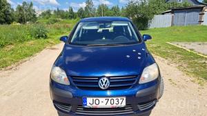Blue Volkswagen Golf Plus 2006 in Daugavpils, with an engine capacity of 1.90 L and mileage of 329 thousand km for 1650 €, photo 3 on AUTOMOTO.COM.LV