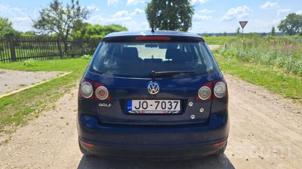 Zils Volkswagen Golf Plus 2006 Daugavpils, ar dzinēja tilpumu 1.90 L un nobraukumu 329 tūkst. km par 1650 €, foto 5 vietnē AUTOMOTO.COM.LV