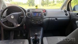 Blue Volkswagen Golf Plus 2006 in Daugavpils, with an engine capacity of 1.90 L and mileage of 329 thousand km for 1650 €, photo 18 on AUTOMOTO.COM.LV