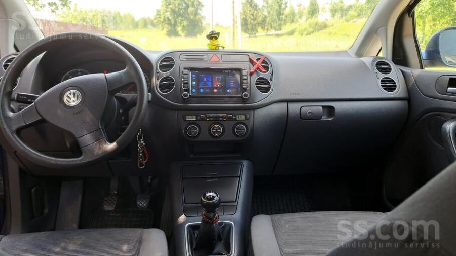 Blue Volkswagen Golf Plus 2006 in Daugavpils, with an engine capacity of 1.90 L and mileage of 329 thousand km for 1650 €, photo 18 on AUTOMOTO.COM.LV