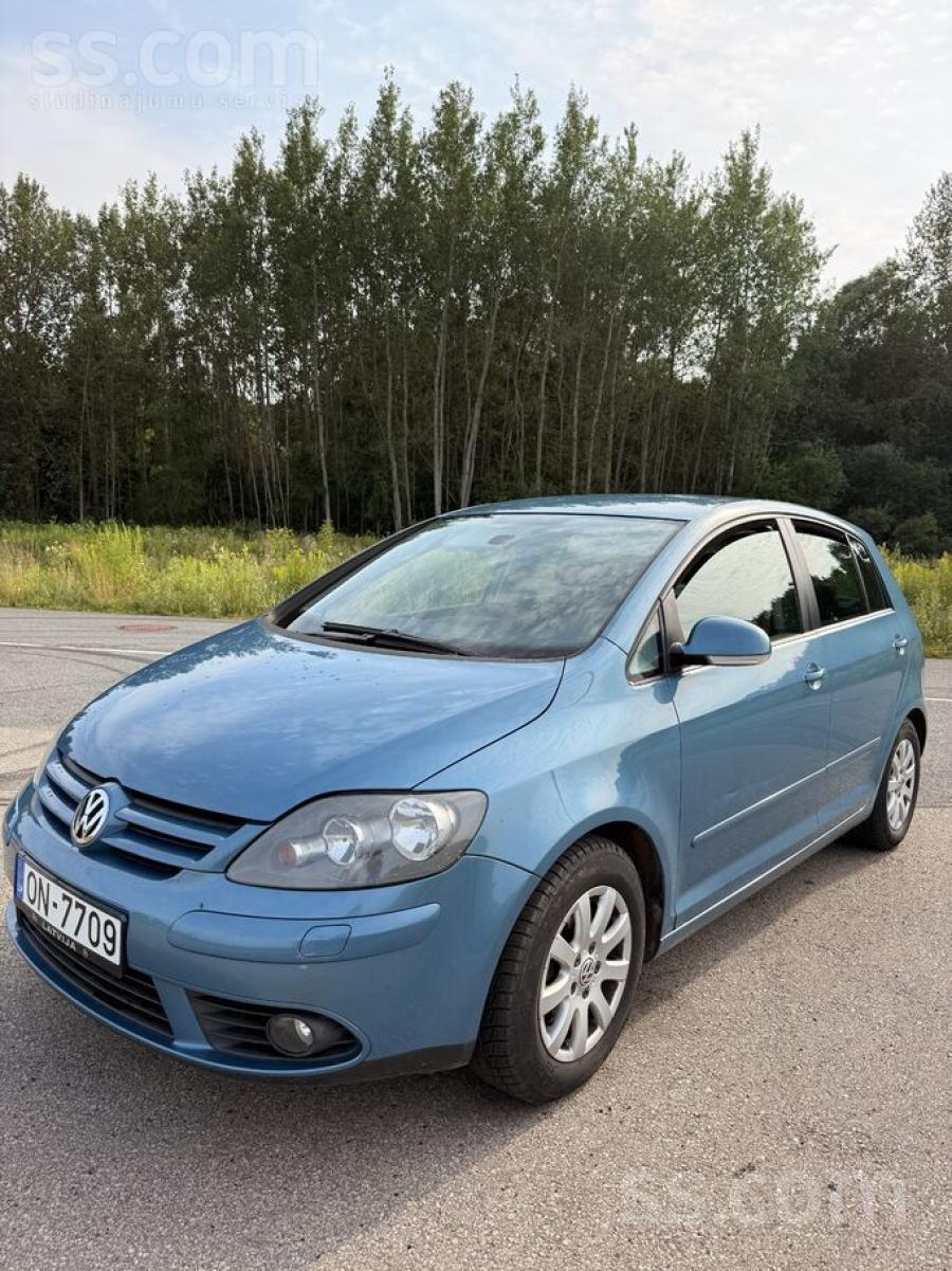Zils Volkswagen Golf Plus 2006 Rēzekne, ar dzinēja tilpumu 1.60 L un nobraukumu 177 tūkst. km par 2800 €, foto 1 vietnē AUTOMOTO.COM.LV