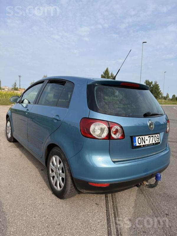 Zils Volkswagen Golf Plus 2006 Rēzekne, ar dzinēja tilpumu 1.60 L un nobraukumu 177 tūkst. km par 2800 €, foto 3 vietnē AUTOMOTO.COM.LV