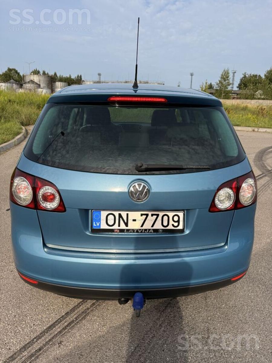 Zils Volkswagen Golf Plus 2006 Rēzekne, ar dzinēja tilpumu 1.60 L un nobraukumu 177 tūkst. km par 2800 €, foto 7 vietnē AUTOMOTO.COM.LV