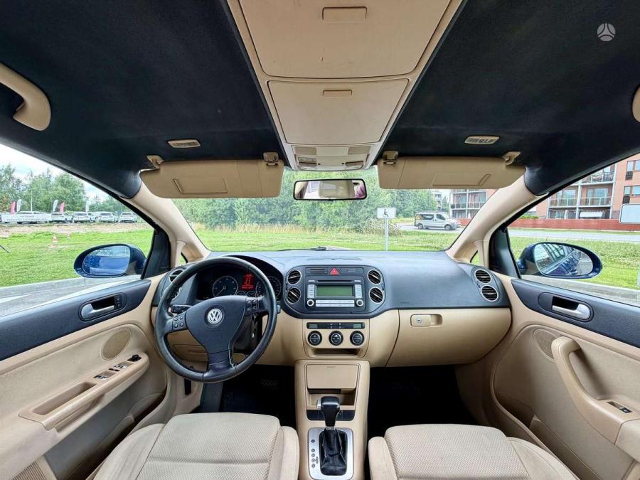 Blue Volkswagen Golf Plus 2006 in Vilnius, with an engine capacity of 1.90 L and mileage of 350 thousand km for 2600 €, photo 8 on AUTOMOTO.COM.LV