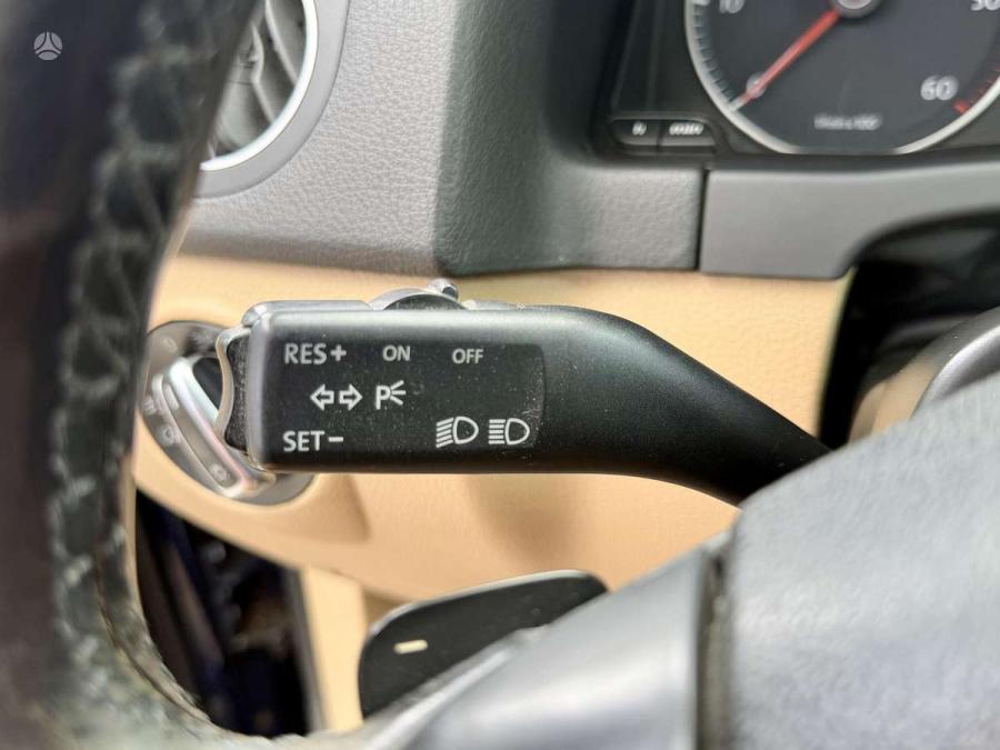 Blue Volkswagen Golf Plus 2006 in Vilnius, with an engine capacity of 1.90 L and mileage of 350 thousand km for 2600 €, photo 11 on AUTOMOTO.COM.LV