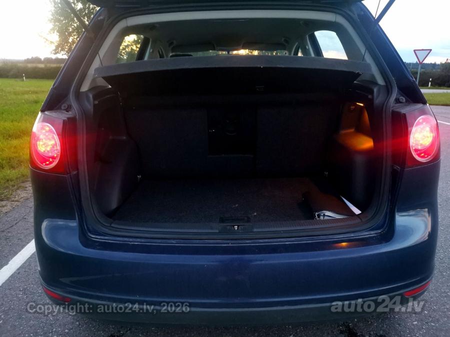 Blue Volkswagen Golf Plus 2006 in Tartu, with an engine capacity of 1.60 L and mileage of 175 thousand km for 1290 €, photo 8 on AUTOMOTO.COM.LV